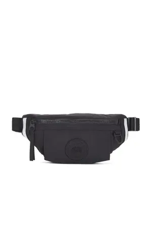Canada Goose Disc Waist Pack In Black - `black